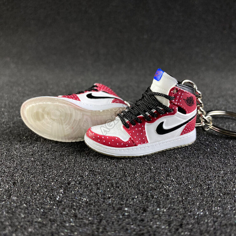 jordan 1 keychain, 3d mini sneaker keychain, jordan shoe keychain 3d