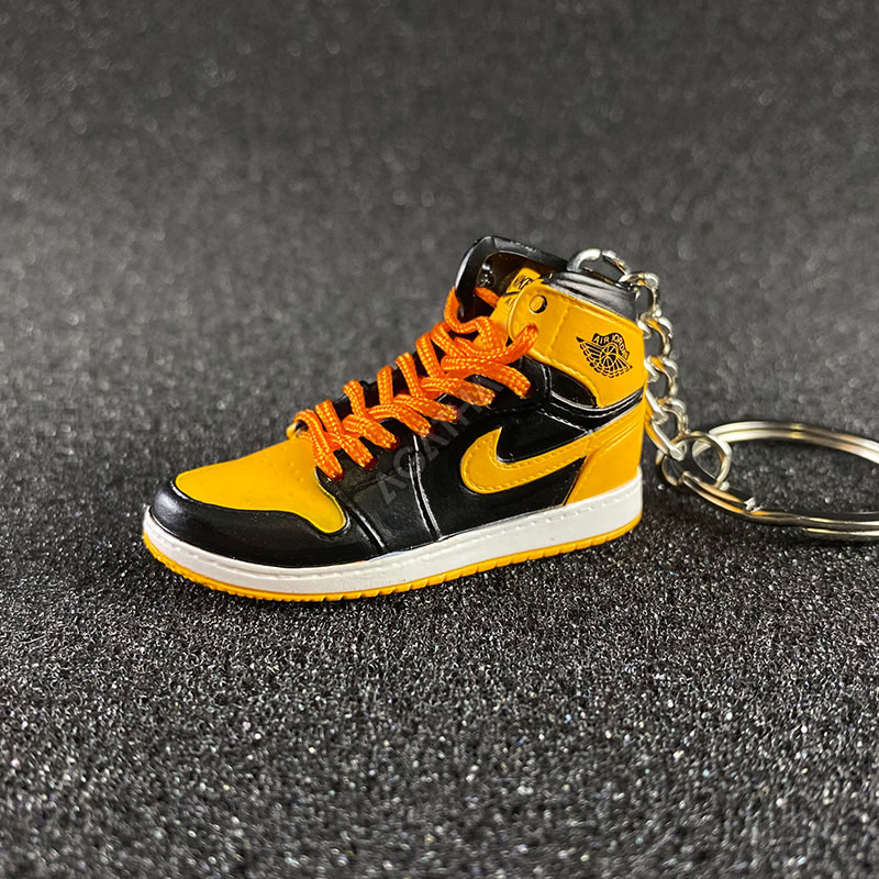 keychain shoes mini sneaker, shoe cleaning keychain